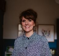 HarperCollins delivers 'no-filter' guide to pregnancy from Instagram ...