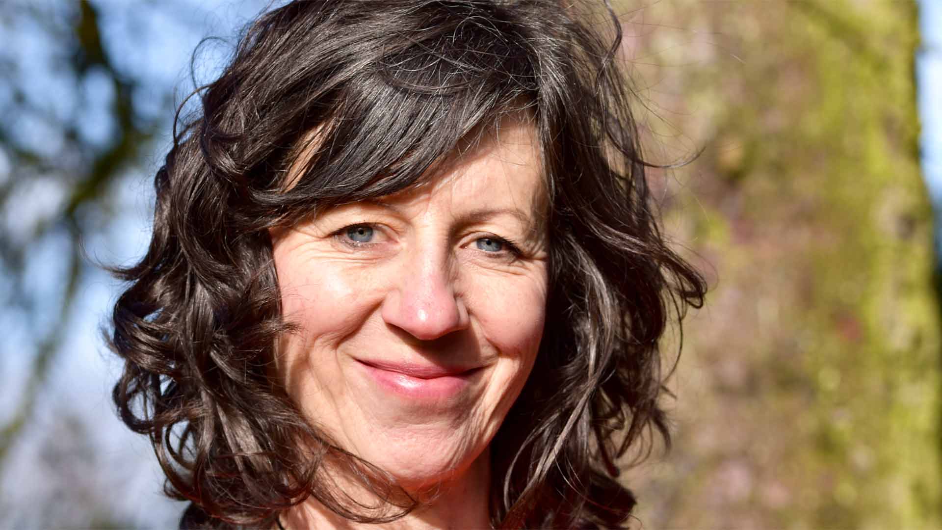 Miranda Moore’s debut goes to David Fickling Books