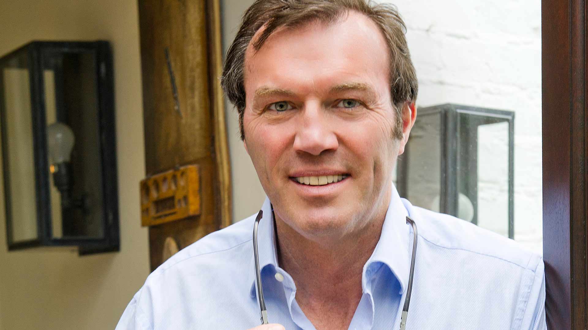 Michael O'Mara signs dual biography of Winston Churchill and the House ...