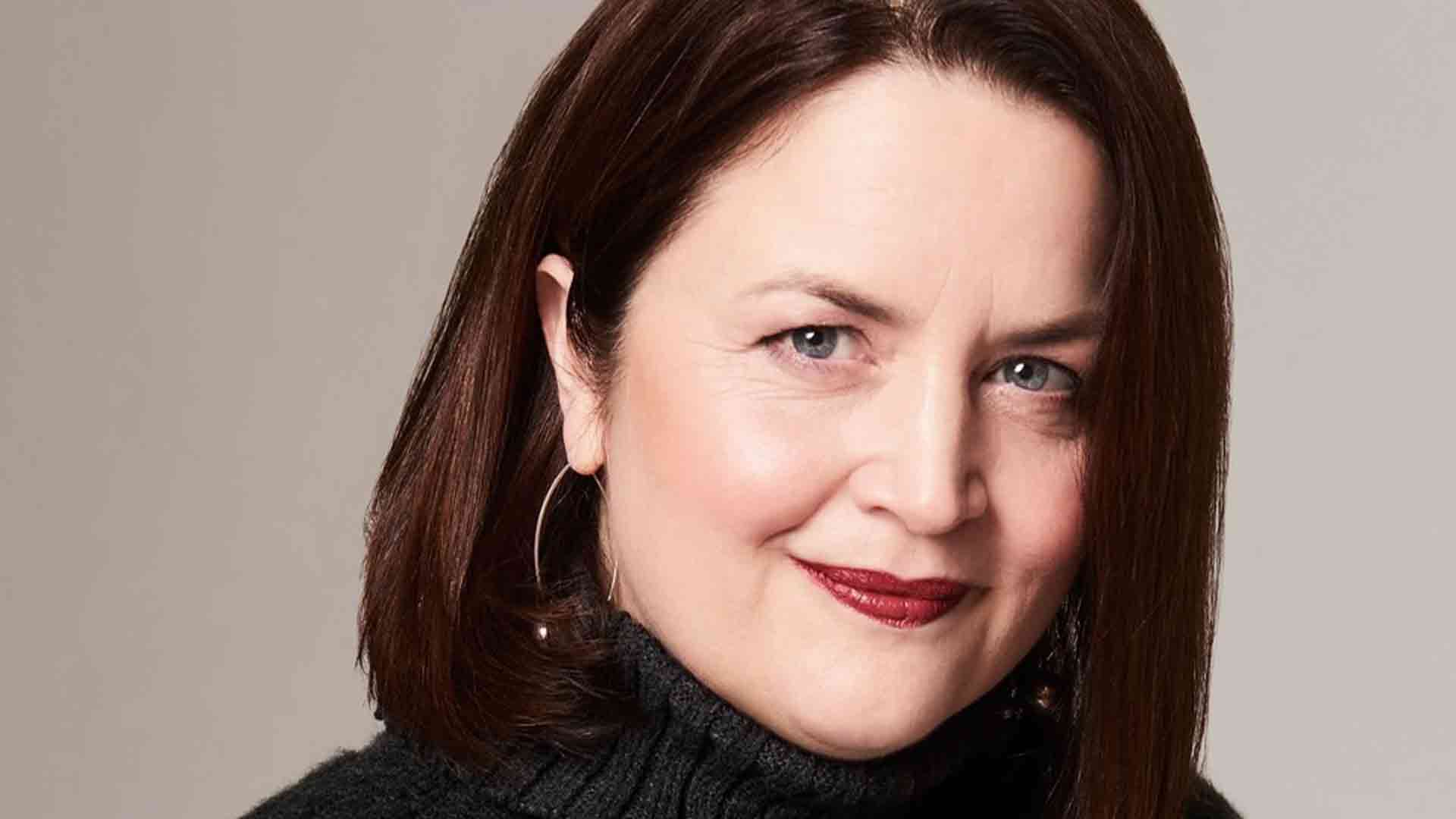 Bestsellers Chart: Ruth Jones is on the side of the Indies
