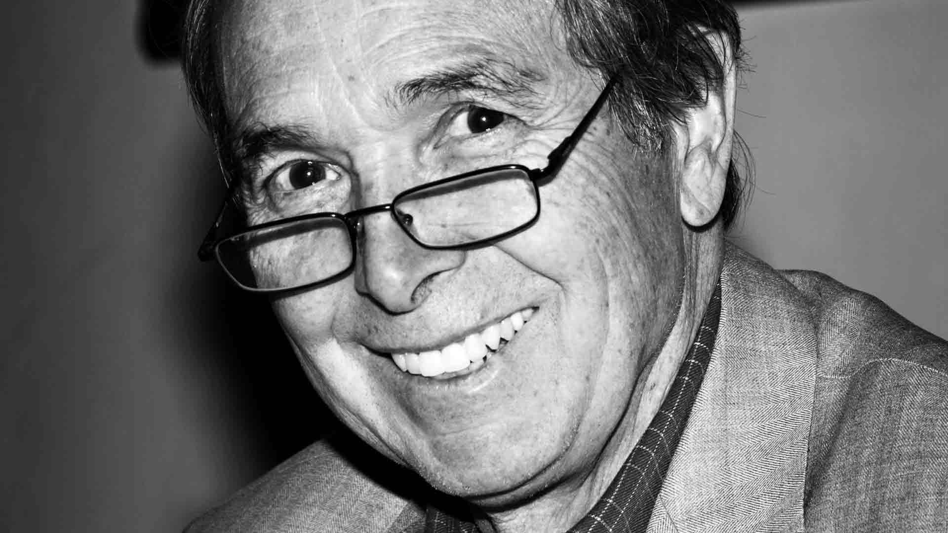 The Bookseller - Obituaries - 'Giant of the genre' Martin Cruz Smith ...