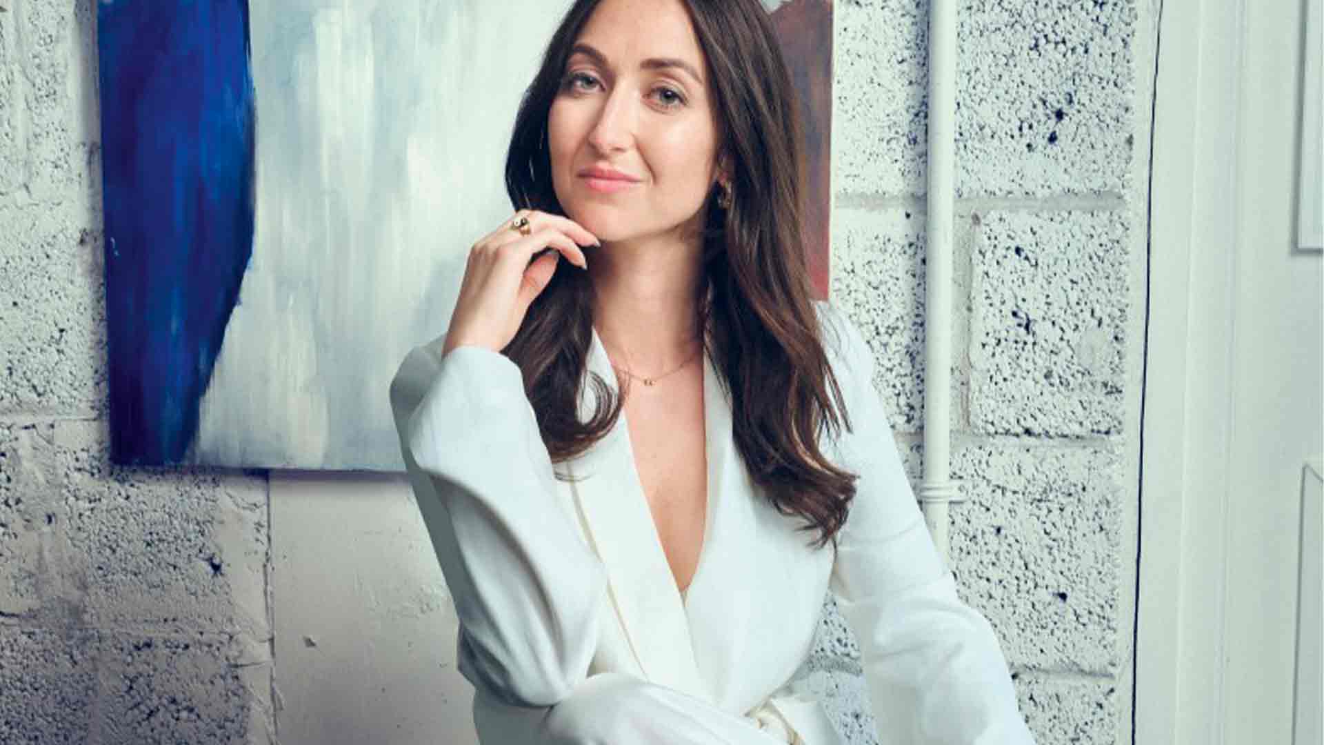 Dialogue to publish Eve Simmons' 'empowering' heartbreak memoir for the ...