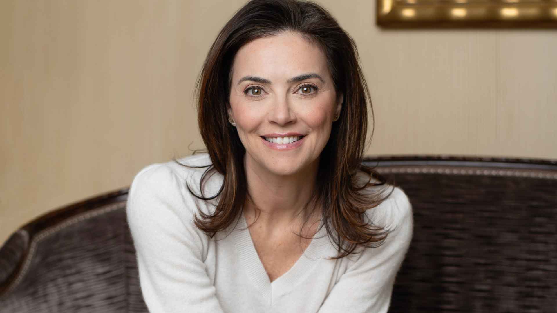 William Collins wins seven-way auction for Jennifer Breheny Wallace ...