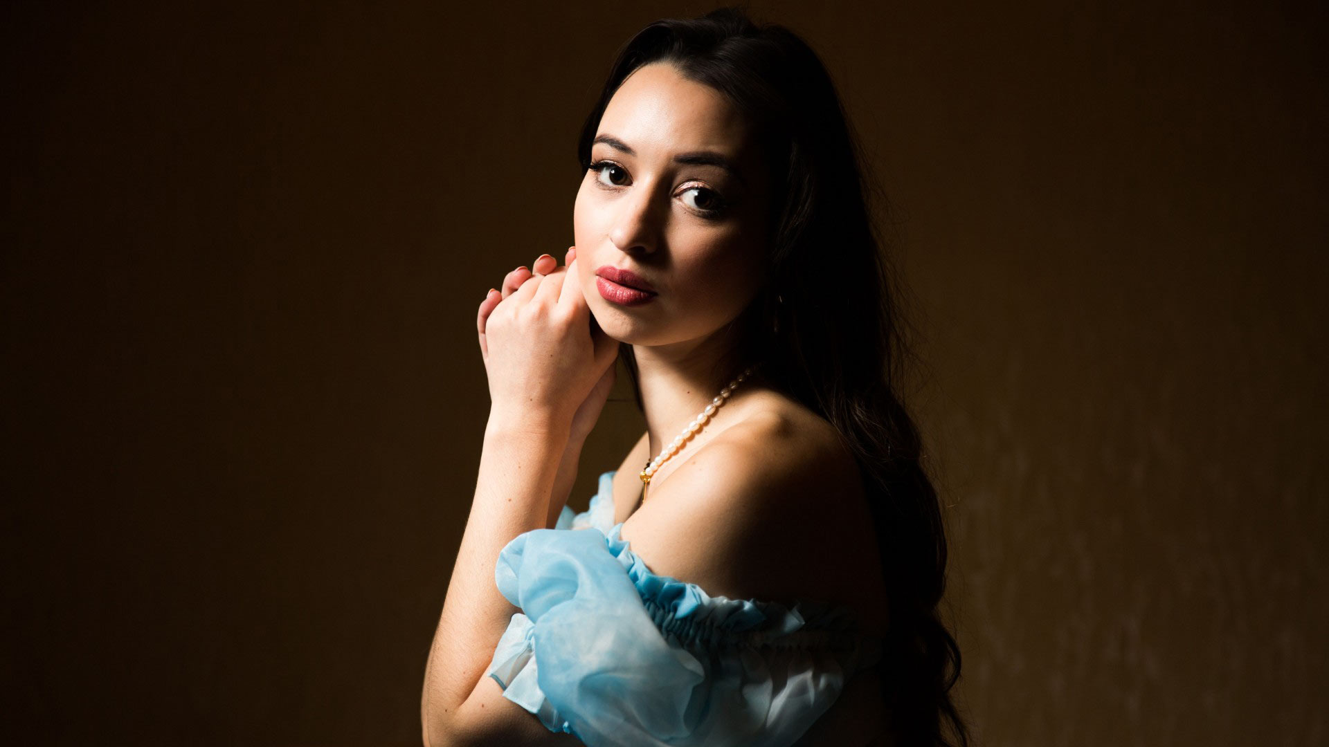 Del Rey pre-empts influencer Jordan Rose's 'enchanting' romantasy debut ...