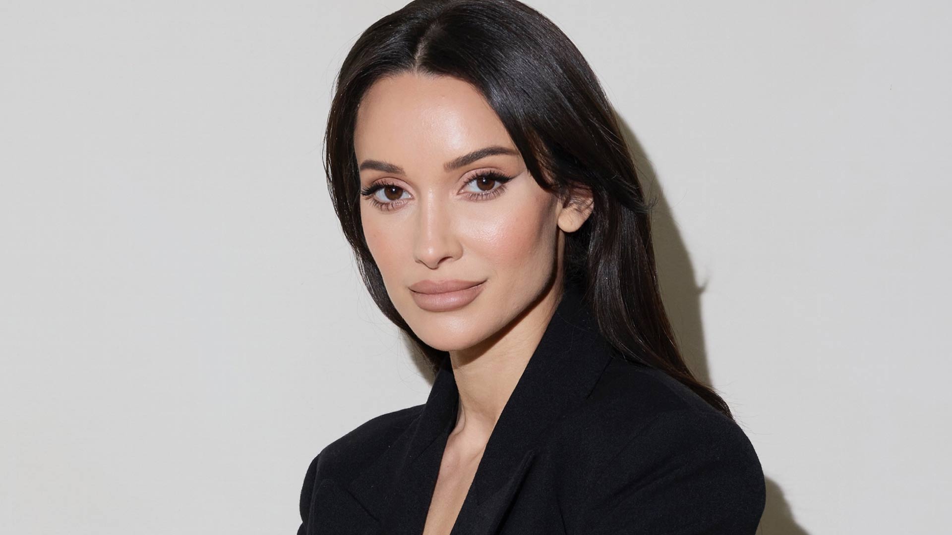 Transworld Manifests Roxie Nafousi s Return To Penguin Random House Transworld Manifests Roxie Nafousi s Return To Penguin Random House