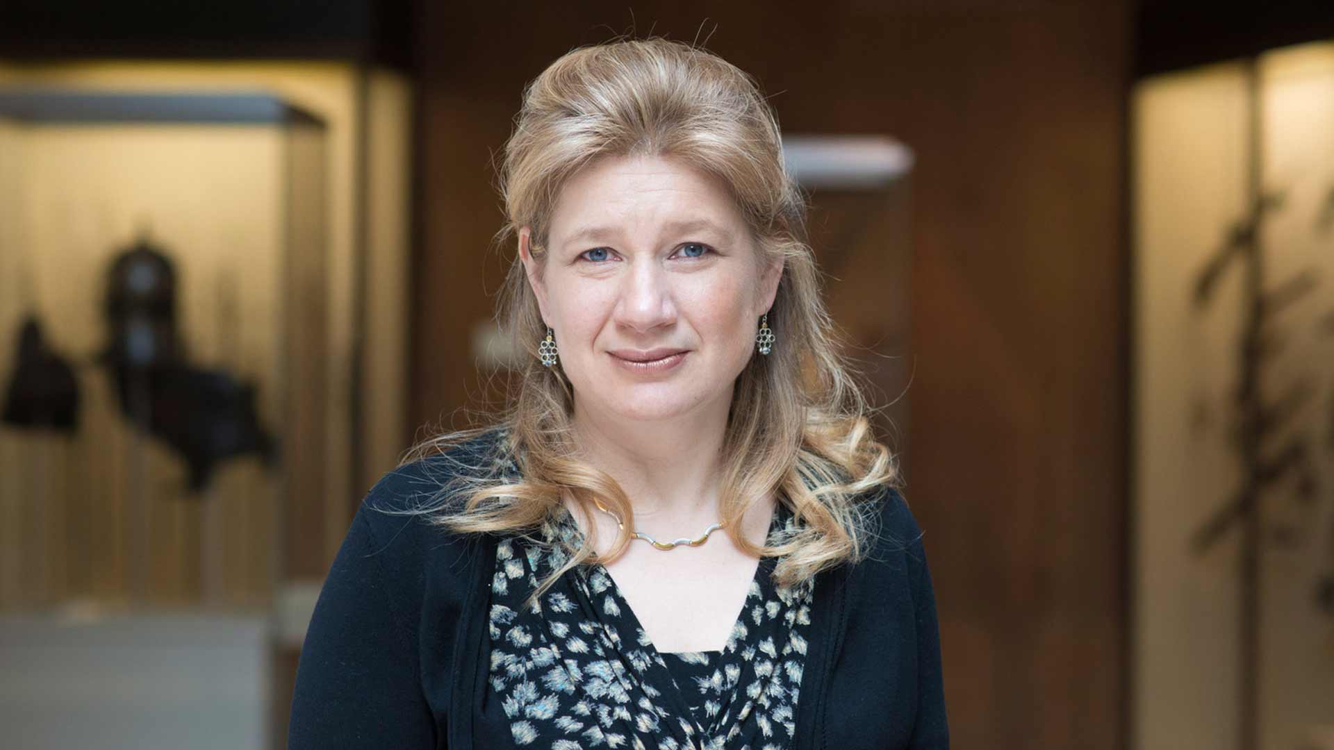 The Mirror of Great Britain by Clare Jackson wins Elizabeth Longford ...